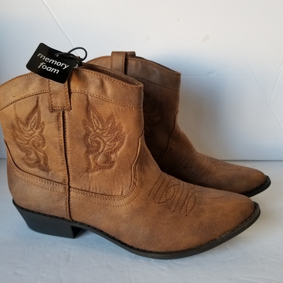 az mindy | Shoes | Arizona Jean Co Western Cowboy Ankle Boots Sz 1 ...